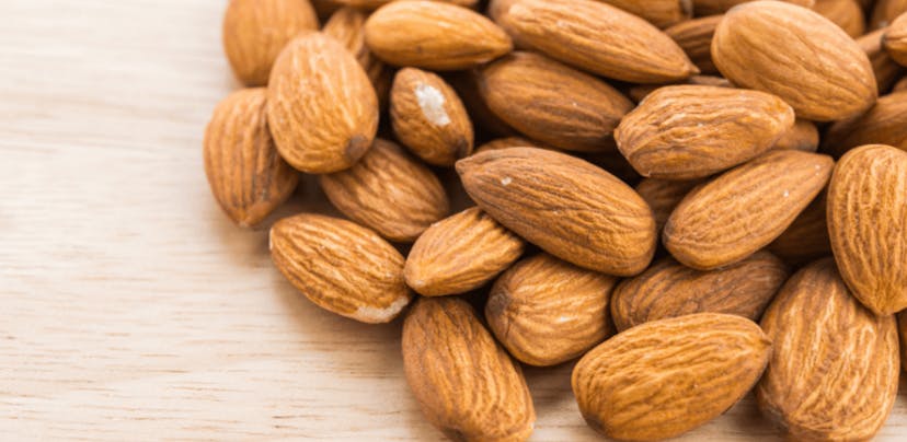 Amêndoa: Benefícios e Calorias deste Fruto Seco - Clinicas Bodyscience